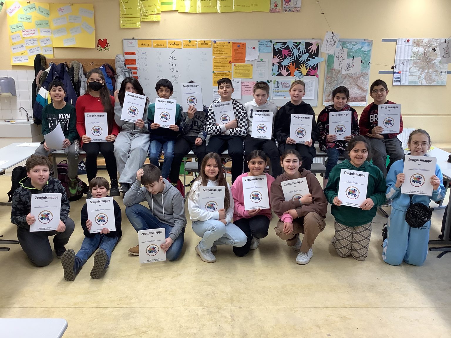 Förderverein finanziert wieder Zeugnismappen für die Fünftklässler ...